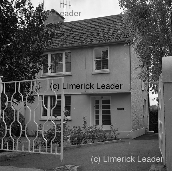 Begley Bourke Ltd Shaundun NCR Mon 7-20-1970 | From Limerick With Love